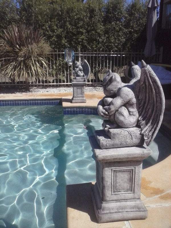 watching-gargoyles-on-large-square-pedestals-pool_orig_1024x1024.jpg?v ...